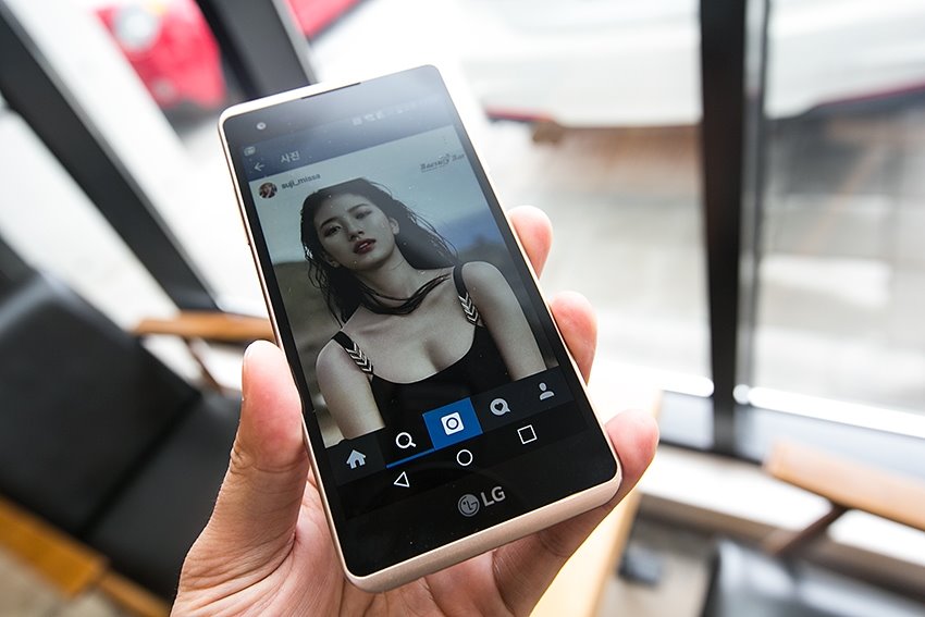 무게와 두께에 대한 생각을 가볍게 바꾼 LG X Skin A to Z | 디픽 (DPick)