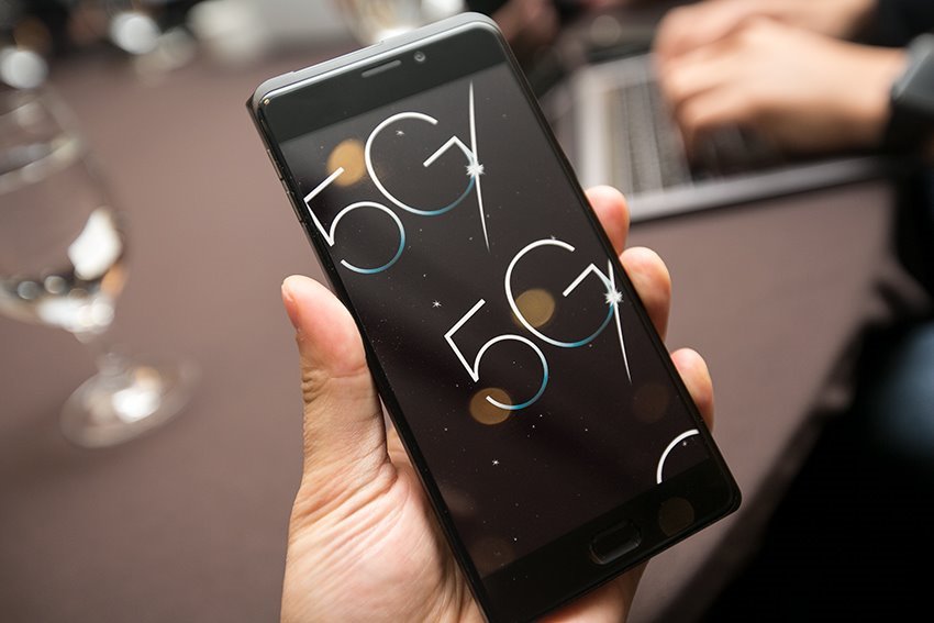 갤럭시S10 5G에 탑재하는 스냅드래곤 855 공개! 초음파 지문인식 탑재 | 디픽 (DPick)